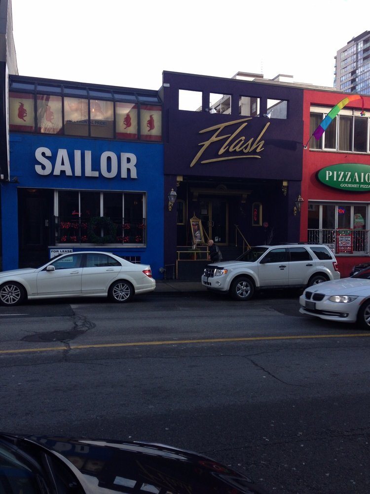 Flash on Church reviews, photos - Gay Village - Toronto - GayCities Toronto