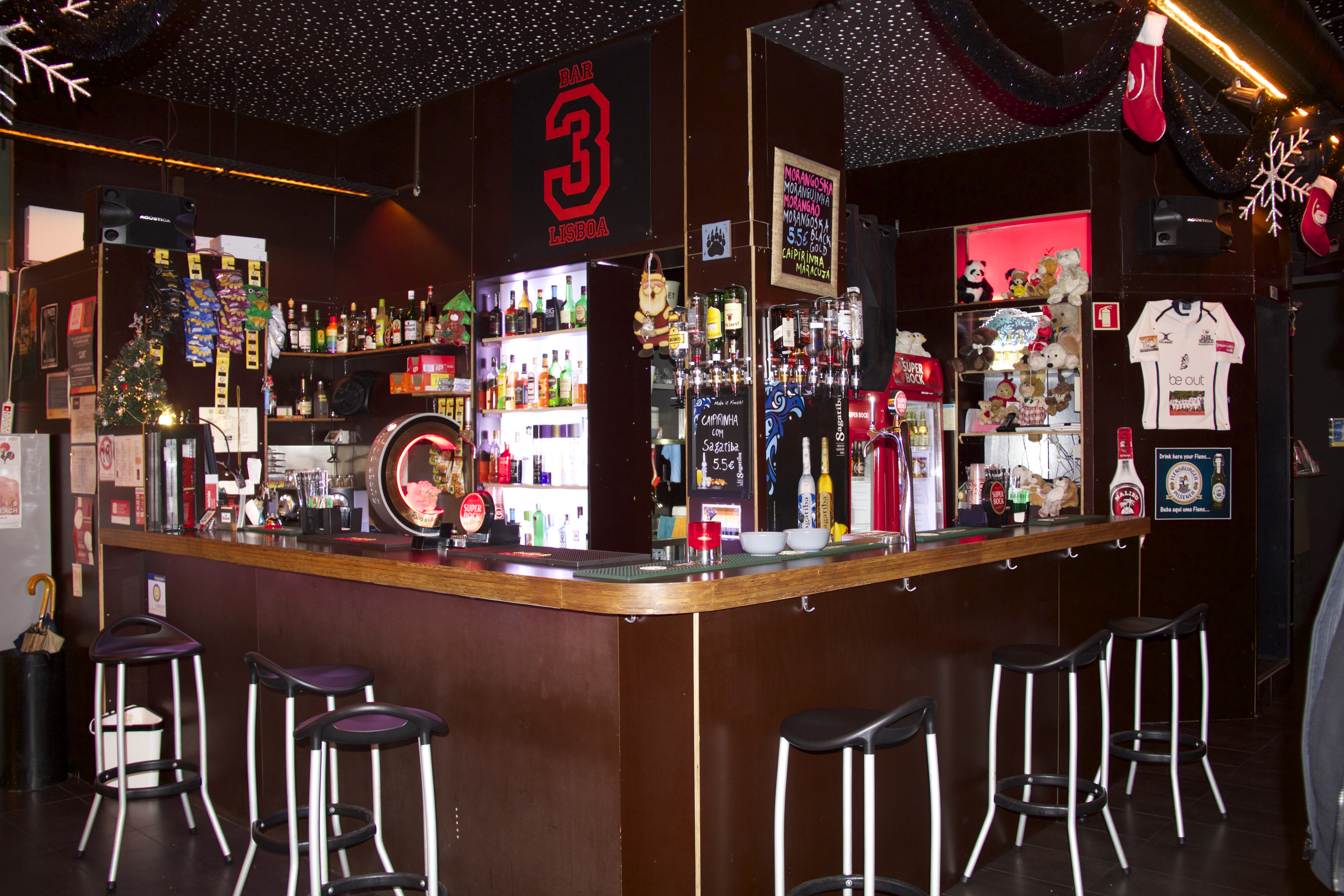 Bar TR3S Lisboa reviews, photos - Principe Real - Lisbon - GayCities Lisbon