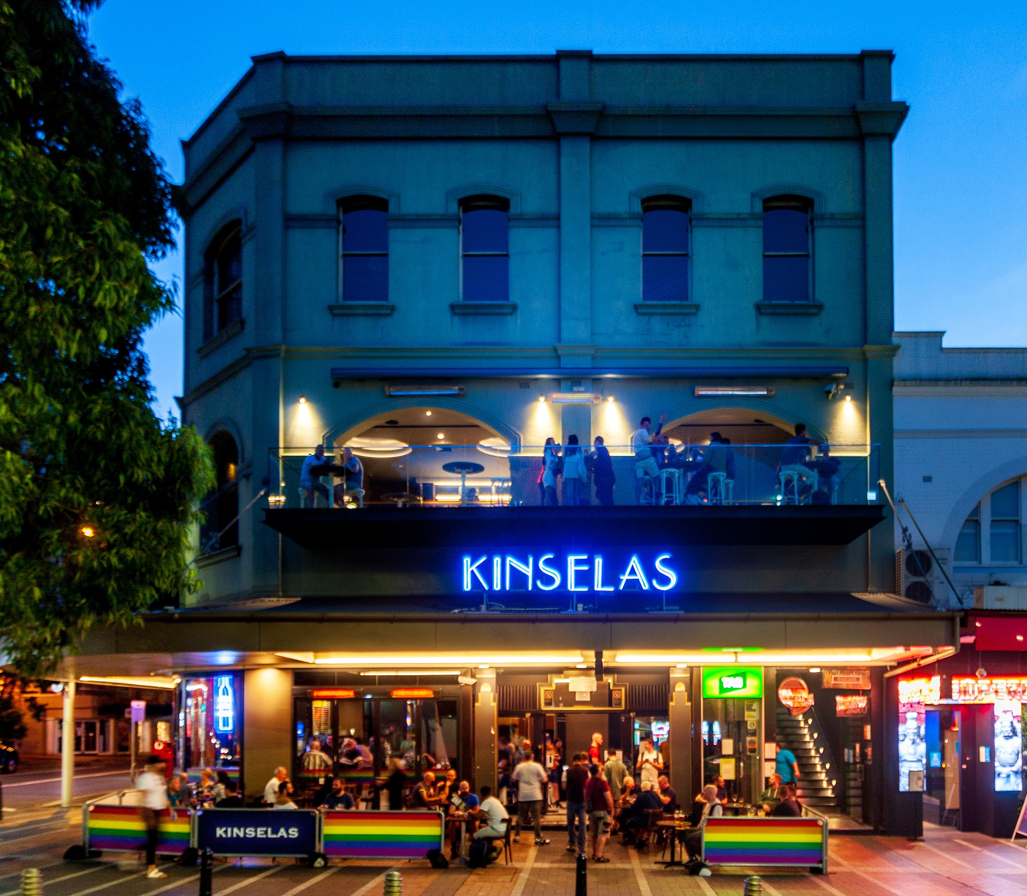 Gay Sydney Guide - Gay Bars & Clubs, Hotels, Beaches, Reviews and Maps ...