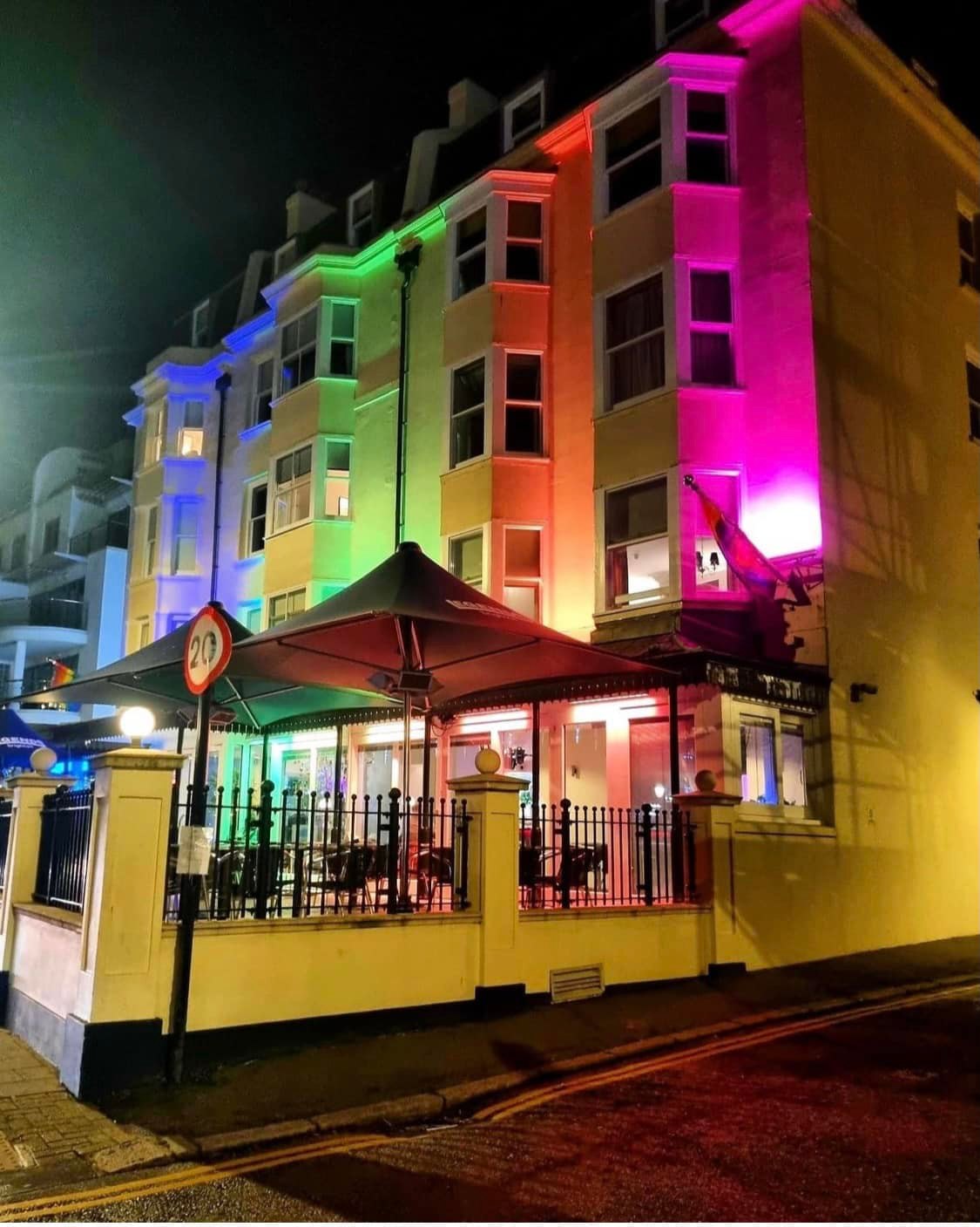 Legends Hotel reviews, photos - Seafront - Brighton - GayCities Brighton