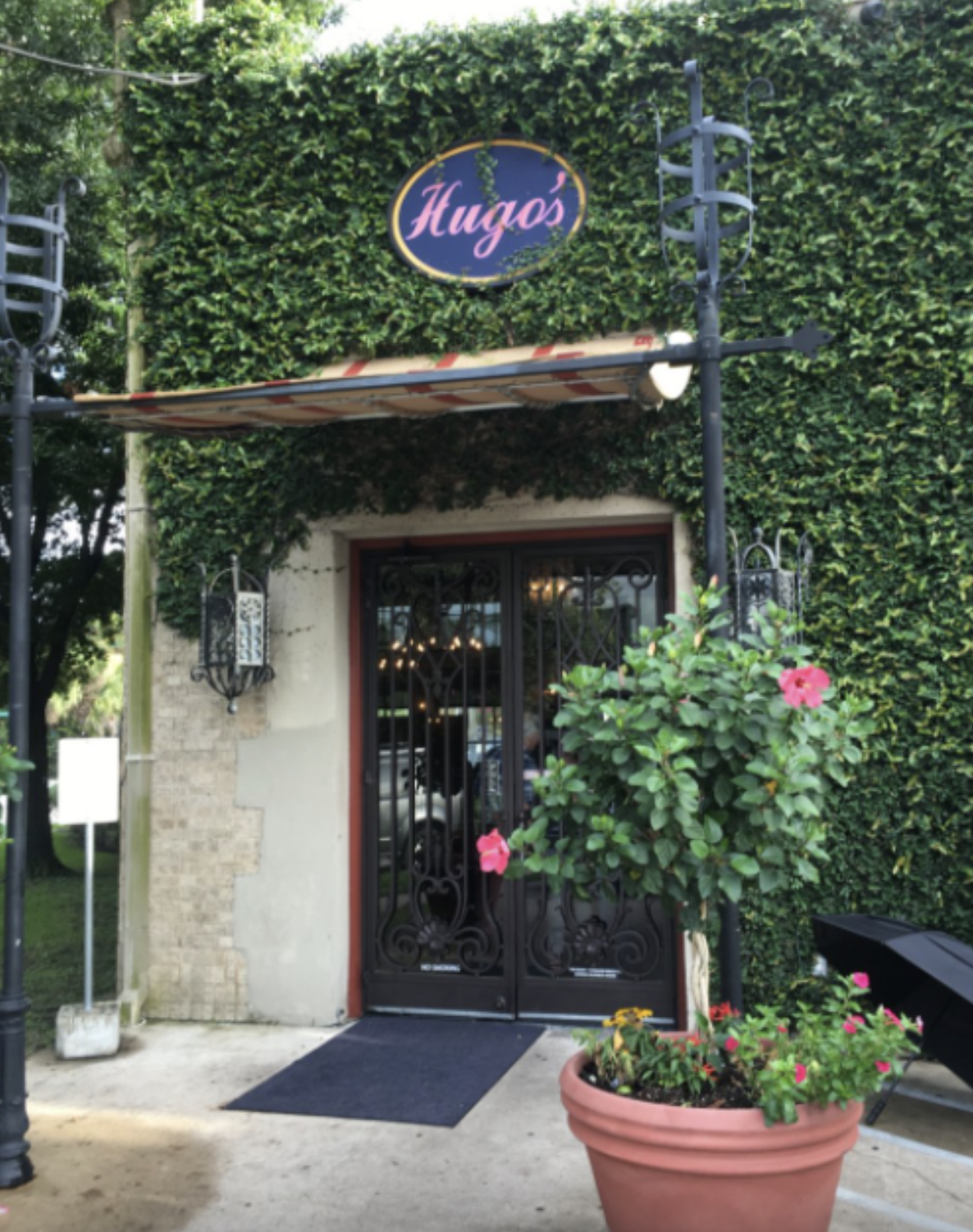 Hugo's reviews, photos - Montrose - Houston - GayCities Houston