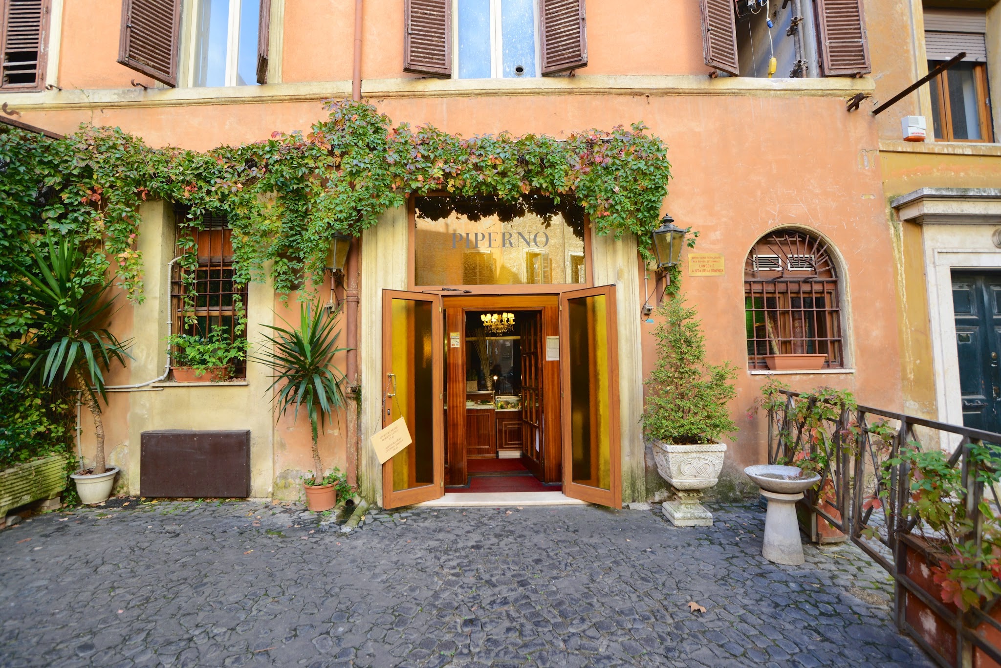Piperno Restaurant reviews, photos - Centro Storico - Rome - GayCities Rome